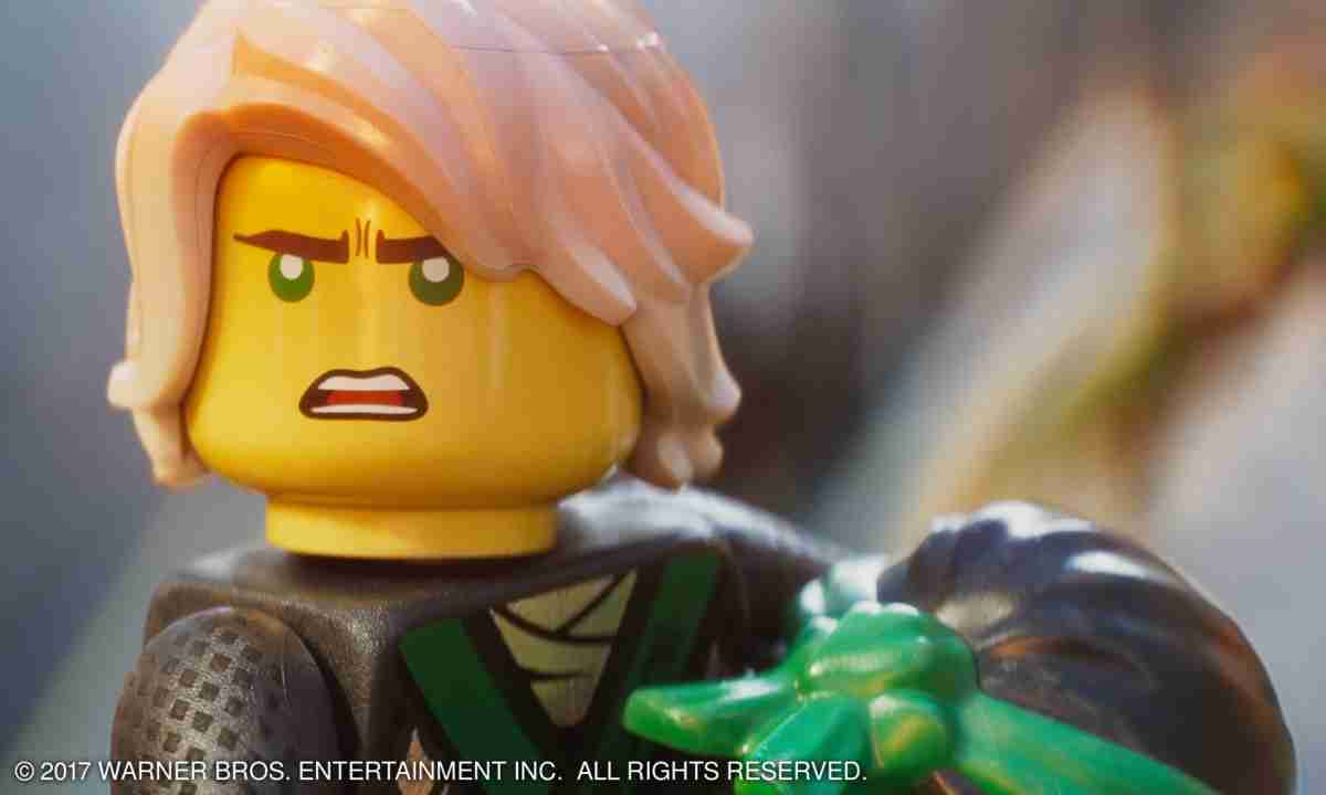 Lloyd ninjago movie store