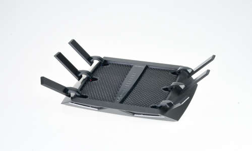 Netgear Nighthawk X6S R8000P im Test - connect-living