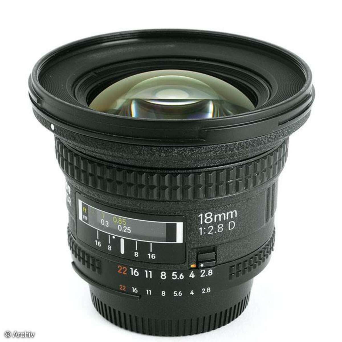 Datenblatt: Nikon AF-S Nikkor 2/200 mm VR G ED (Nikon D70s) - connect-living